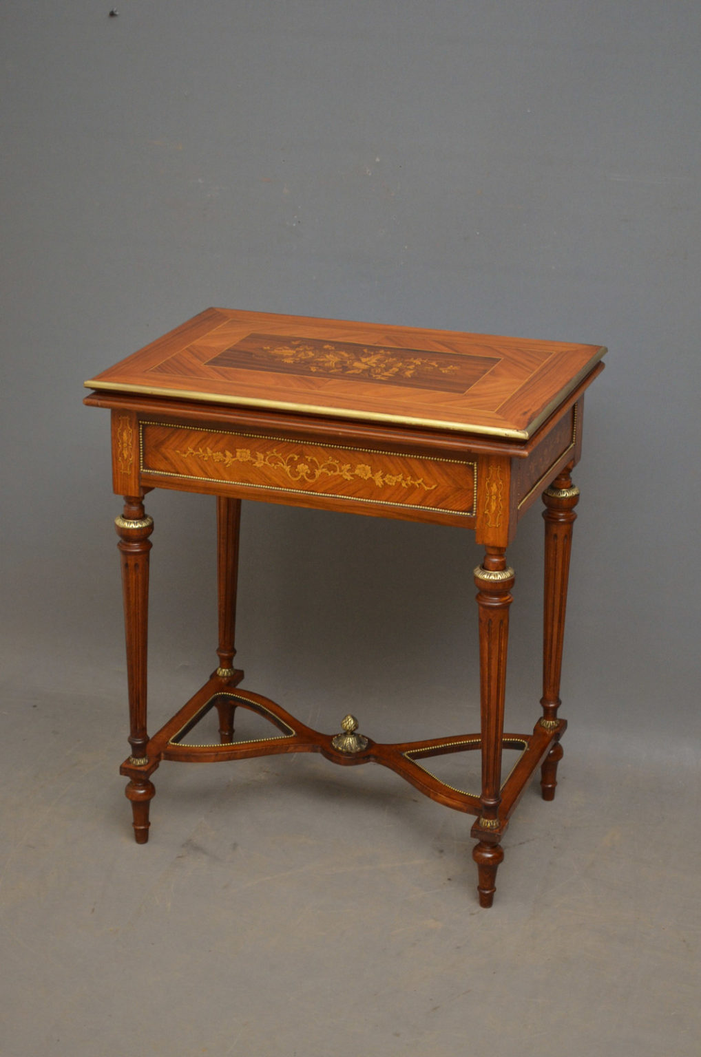 Regency Mahogany Tea Table - Nimbus Antiques